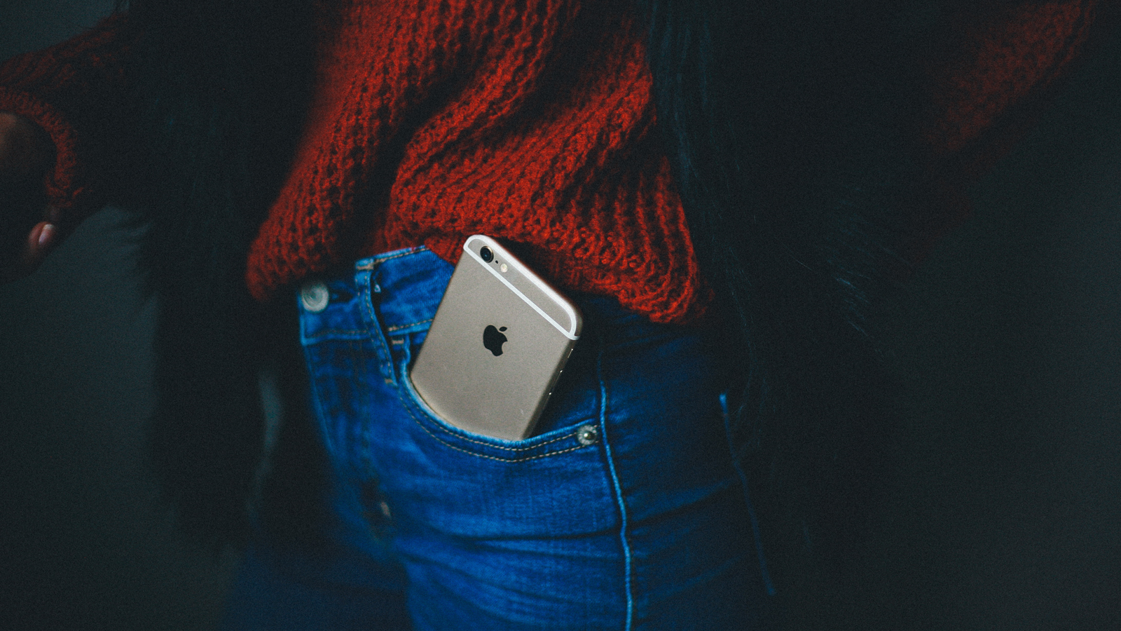 My Phone is a Snitch | Alex Delon